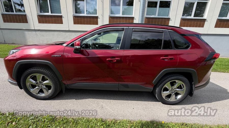 Red Toyota RAV4 2020 in Tallinn, with an engine capacity of 0.00 L and mileage of 97 thousand km for 29900 €, photo 9 on AUTOMOTO.COM.LV