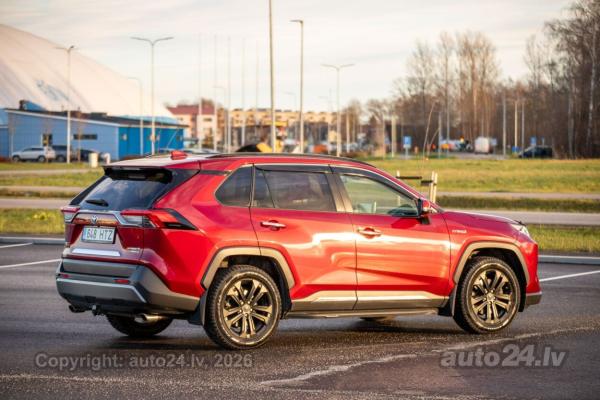 Red Toyota RAV4 2021 in Tallinn, with an engine capacity of 2.50 L and mileage of 91 thousand km for 33500 €, photo 6 on AUTOMOTO.COM.LV