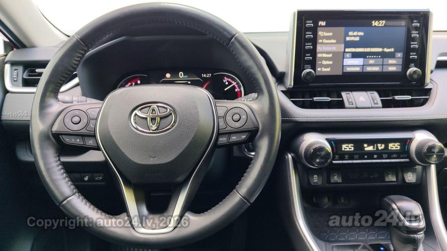Red Toyota RAV4 2021 in Tallinn, with an engine capacity of 1.99 L and mileage of 120 thousand km for 22995 €, photo 10 on AUTOMOTO.COM.LV