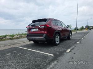 Red Toyota RAV4 2021 in Tallinn, with an engine capacity of 2.50 L and mileage of 73 thousand km for 28500 €, photo 4 on AUTOMOTO.COM.LV
