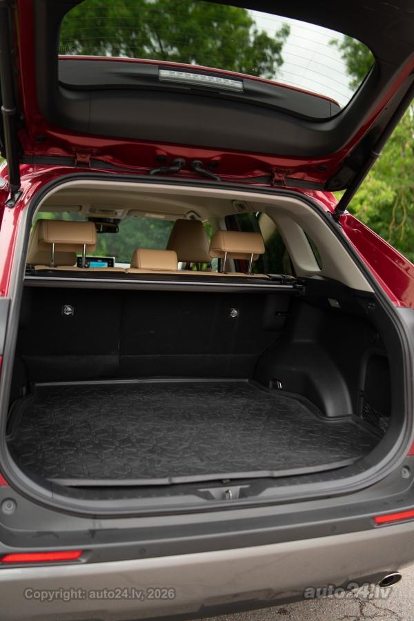 Sarkans Toyota RAV4 2021 Tallina, ar dzinēja tilpumu 2.50 L un nobraukumu 72 tūkst. km par 31900 €, foto 7 vietnē AUTOMOTO.COM.LV