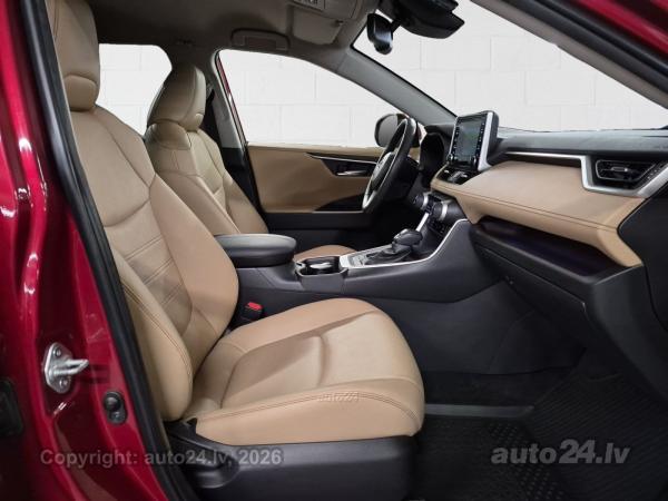 Тойота РАВ 4 2021 в Таллин на AUTOMOTO.COM.LV Красный Тойота РАВ 4 2021 в Таллин, объемом двигателя 2.50 л и пробегом 73 тыс. км за 31490 €, фото 7 на AUTOMOTO.COM.LV