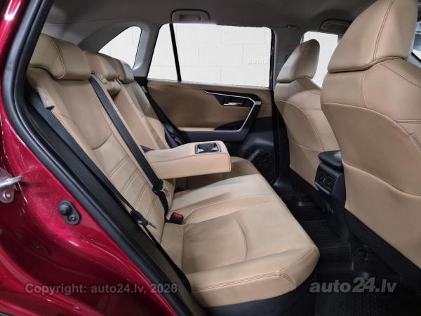 Тойота РАВ 4 2021 в Таллин на AUTOMOTO.COM.LV Красный Тойота РАВ 4 2021 в Таллин, объемом двигателя 2.50 л и пробегом 73 тыс. км за 31490 €, фото 8 на AUTOMOTO.COM.LV