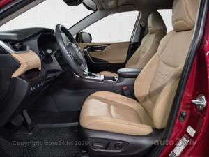 Sarkans Toyota RAV4 2021 Tallina, ar dzinēja tilpumu 2.50 L un nobraukumu 73 tūkst. km par 31490 €, foto 12 vietnē AUTOMOTO.COM.LV
