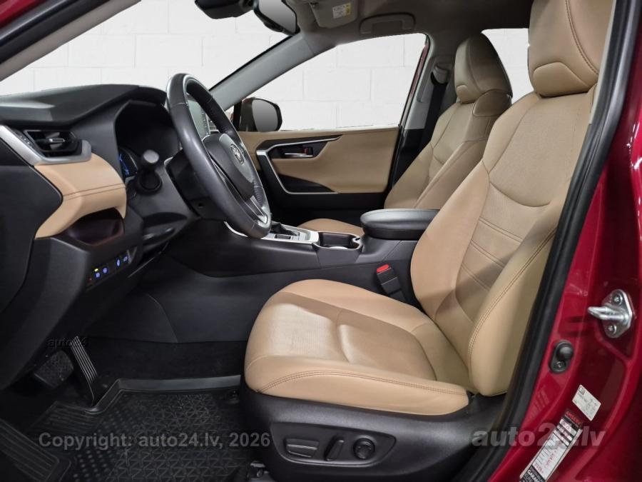 Sarkans Toyota RAV4 2021 Tallina, ar dzinēja tilpumu 2.50 L un nobraukumu 73 tūkst. km par 31490 €, foto 12 vietnē AUTOMOTO.COM.LV