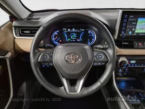 Sarkans Toyota RAV4 2021 Tallina, ar dzinēja tilpumu 2.50 L un nobraukumu 73 tūkst. km par 31490 €, foto 13 vietnē AUTOMOTO.COM.LV