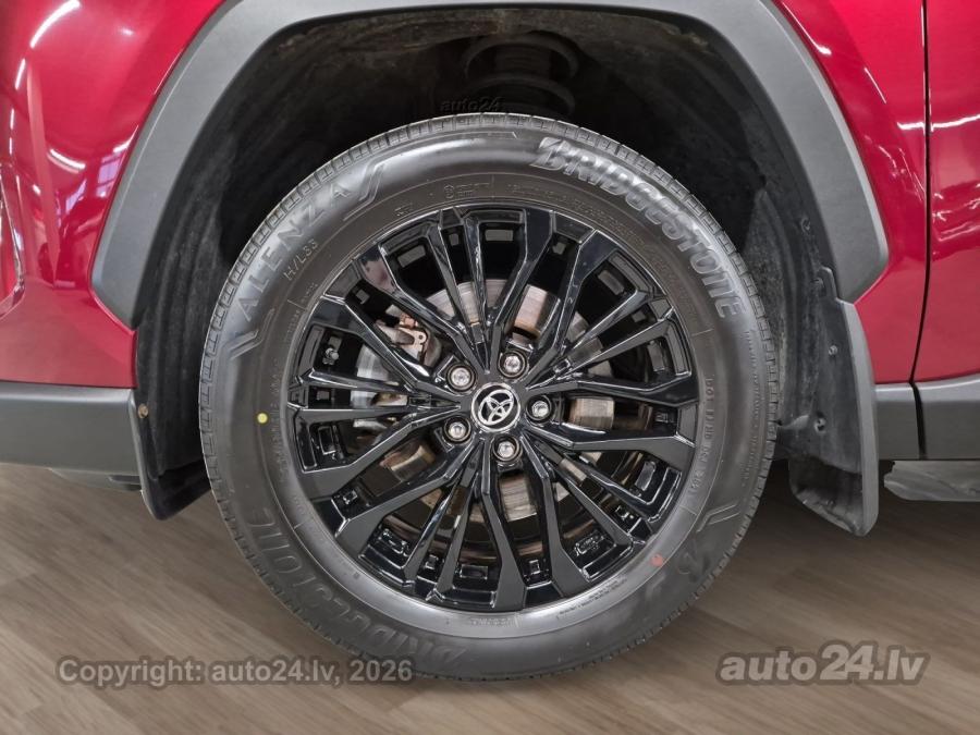 Sarkans Toyota RAV4 2021 Tallina, ar dzinēja tilpumu 2.50 L un nobraukumu 73 tūkst. km par 31490 €, foto 16 vietnē AUTOMOTO.COM.LV