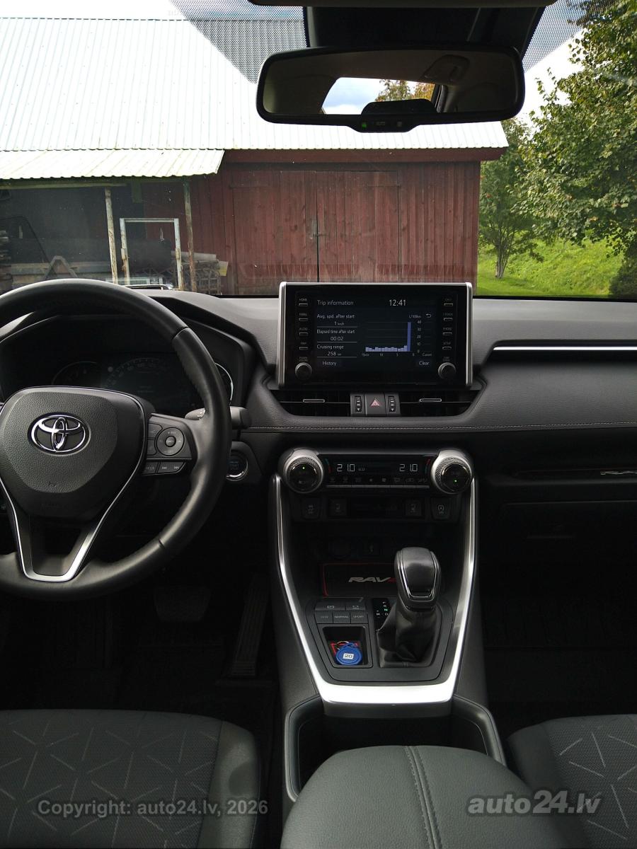 Sarkans Toyota RAV4 2022 Tallina, ar dzinēja tilpumu 2.00 L un nobraukumu 40 tūkst. km par 24000 €, foto 7 vietnē AUTOMOTO.COM.LV