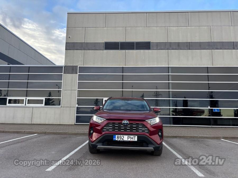 Red Toyota RAV4 2025 in Tallinn, with an engine capacity of 2.50 L and mileage of 12 thousand km for 41900 €, photo 19 on AUTOMOTO.COM.LV