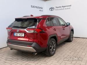 Red Toyota RAV4 2025 in Tallinn, with an engine capacity of 2.49 L and mileage of 10 thousand km for 42995 €, photo 3 on AUTOMOTO.COM.LV