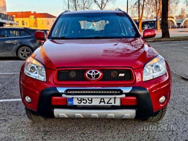 Toyota RAV4 2006 in Johvi, with an engine capacity of 2.00 L and mileage of 317 thousand km for 4800 €, photo 8 on AUTOMOTO.COM.LV