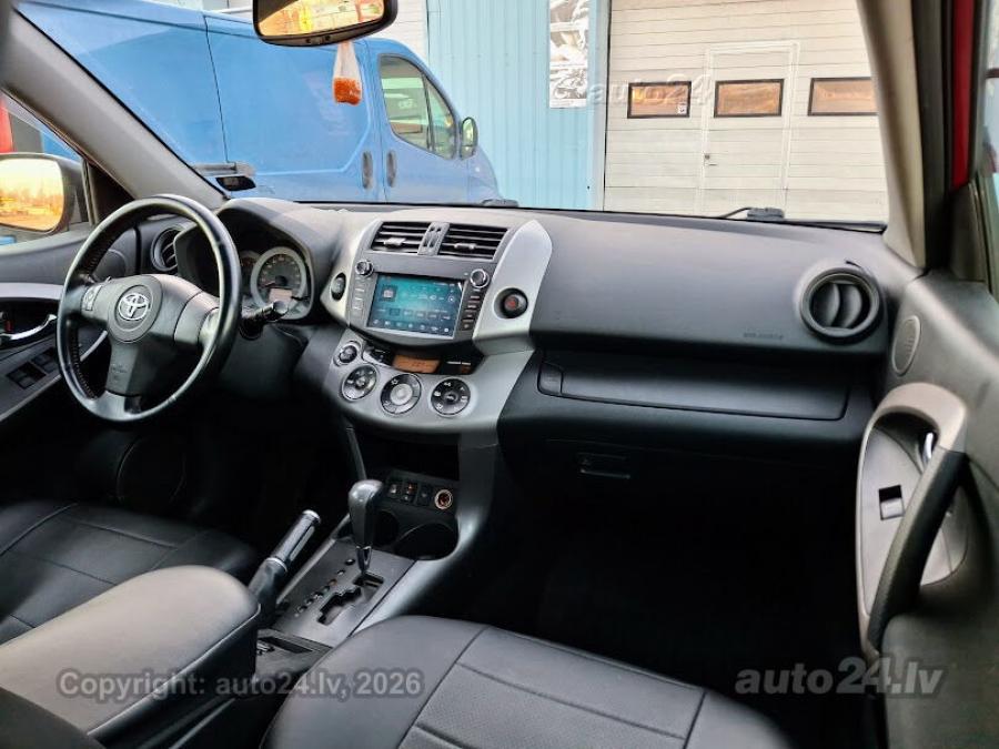 Toyota RAV4 2006 Jehvi, ar dzinēja tilpumu 2.00 L un nobraukumu 317 tūkst. km par 4800 €, foto 12 vietnē AUTOMOTO.COM.LV