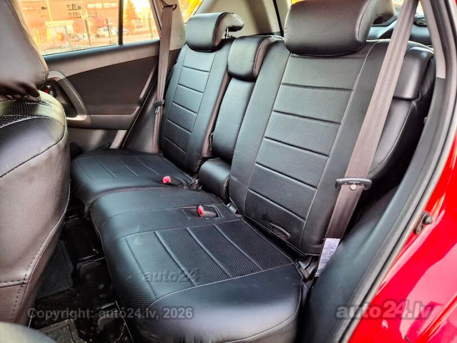 Toyota RAV4 2006 Jehvi, ar dzinēja tilpumu 2.00 L un nobraukumu 317 tūkst. km par 4800 €, foto 13 vietnē AUTOMOTO.COM.LV