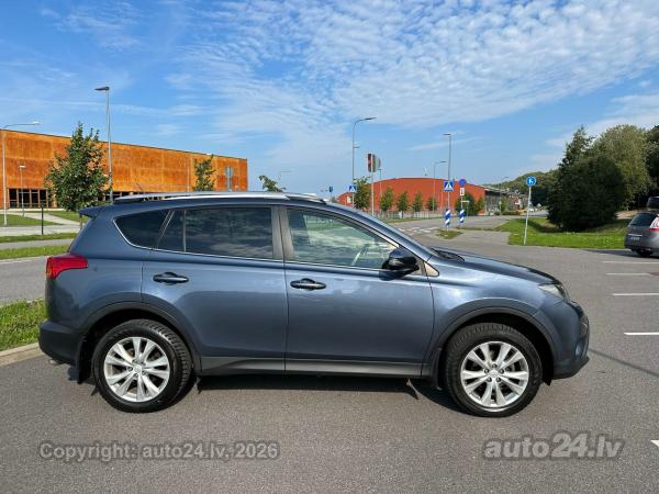 Toyota RAV4 2013 Tallina, ar dzinēja tilpumu 2.00 L un nobraukumu 249 tūkst. km par 10900 €, foto 2 vietnē AUTOMOTO.COM.LV