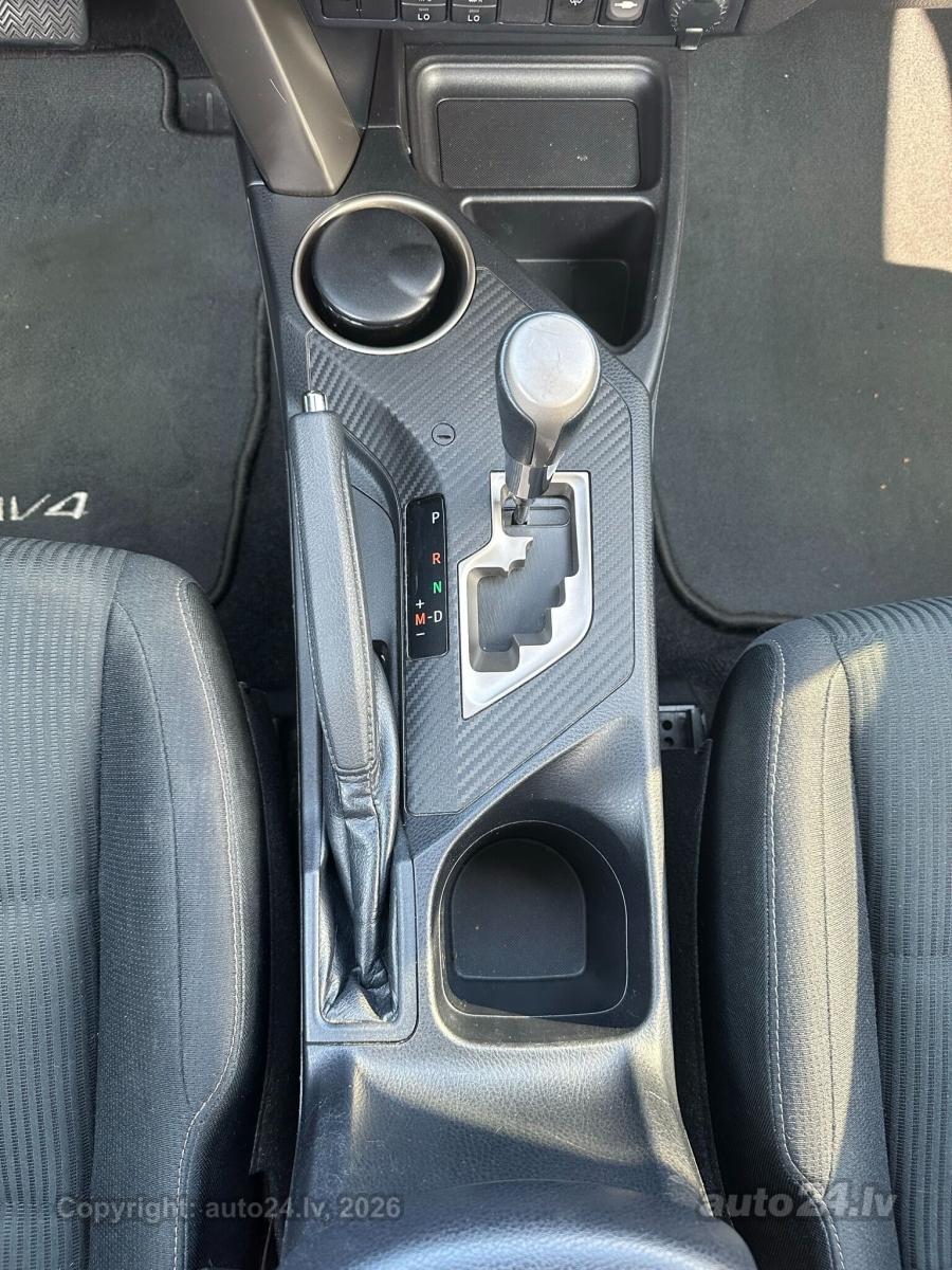 Toyota RAV4 2013 Tallina, ar dzinēja tilpumu 2.00 L un nobraukumu 249 tūkst. km par 10900 €, foto 9 vietnē AUTOMOTO.COM.LV