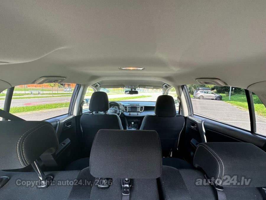 Toyota RAV4 2013 Tallina, ar dzinēja tilpumu 2.00 L un nobraukumu 249 tūkst. km par 10900 €, foto 15 vietnē AUTOMOTO.COM.LV