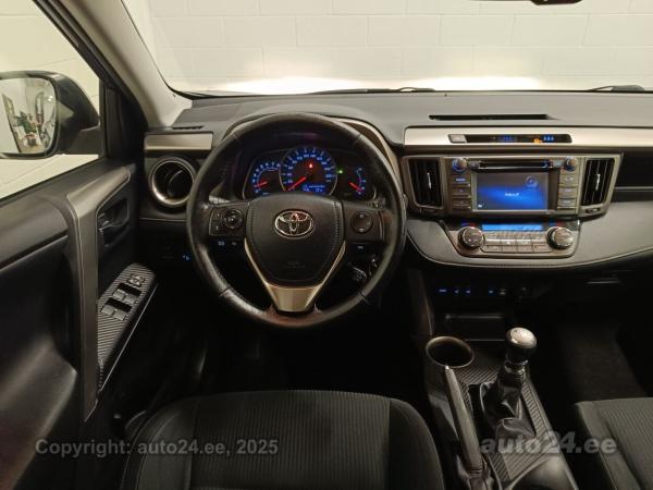 Toyota RAV4 2014 Tallina, ar dzinēja tilpumu 2.00 L un nobraukumu 283 tūkst. km par 9995 €, foto 11 vietnē AUTOMOTO.COM.LV