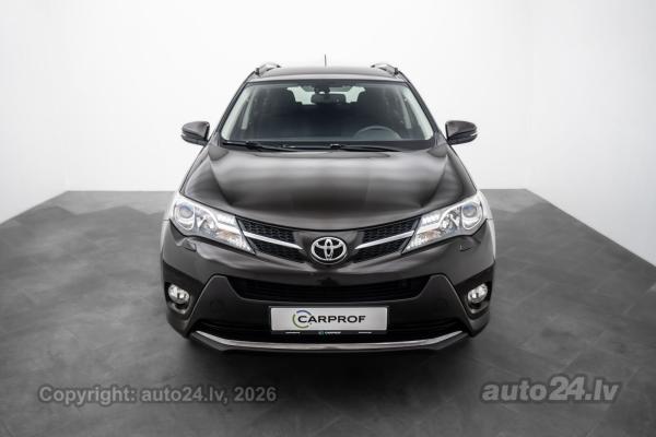 Toyota RAV4 2015 in Tallinn, with an engine capacity of 2.00 L and mileage of 156 thousand km for 12899 €, photo 2 on AUTOMOTO.COM.LV