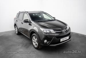 Toyota RAV4 2015 in Tallinn, with an engine capacity of 2.00 L and mileage of 156 thousand km for 12899 €, photo 4 on AUTOMOTO.COM.LV