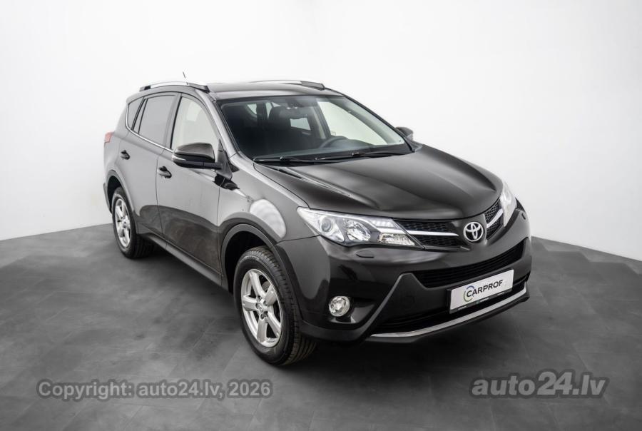 Toyota RAV4 2015 in Tallinn, with an engine capacity of 2.00 L and mileage of 156 thousand km for 12899 €, photo 4 on AUTOMOTO.COM.LV