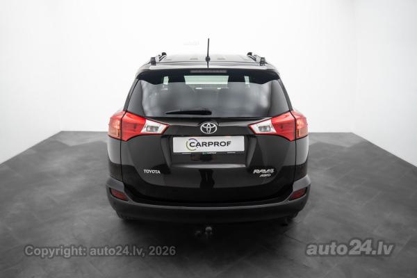 Toyota RAV4 2015 in Tallinn, with an engine capacity of 2.00 L and mileage of 156 thousand km for 12899 €, photo 6 on AUTOMOTO.COM.LV