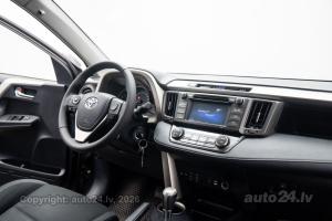 Toyota RAV4 2015 in Tallinn, with an engine capacity of 2.00 L and mileage of 156 thousand km for 12899 €, photo 13 on AUTOMOTO.COM.LV