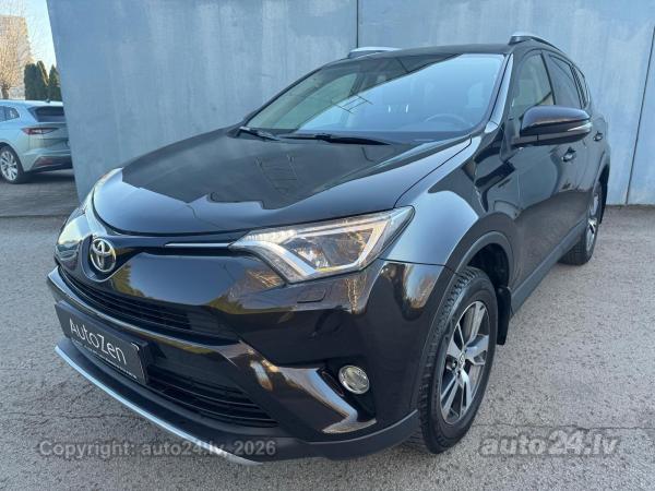Toyota RAV4 2016 Tallina, ar dzinēja tilpumu 2.00 L un nobraukumu 93 tūkst. km par 16500 €, foto 1 vietnē AUTOMOTO.COM.LV