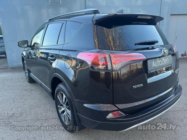 Toyota RAV4 2016 Tallina, ar dzinēja tilpumu 2.00 L un nobraukumu 93 tūkst. km par 16500 €, foto 7 vietnē AUTOMOTO.COM.LV