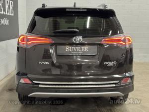 Toyota RAV4 2017 in Tallinn, with an engine capacity of 2.00 L and mileage of 21 thousand km for 22995 €, photo 8 on AUTOMOTO.COM.LV