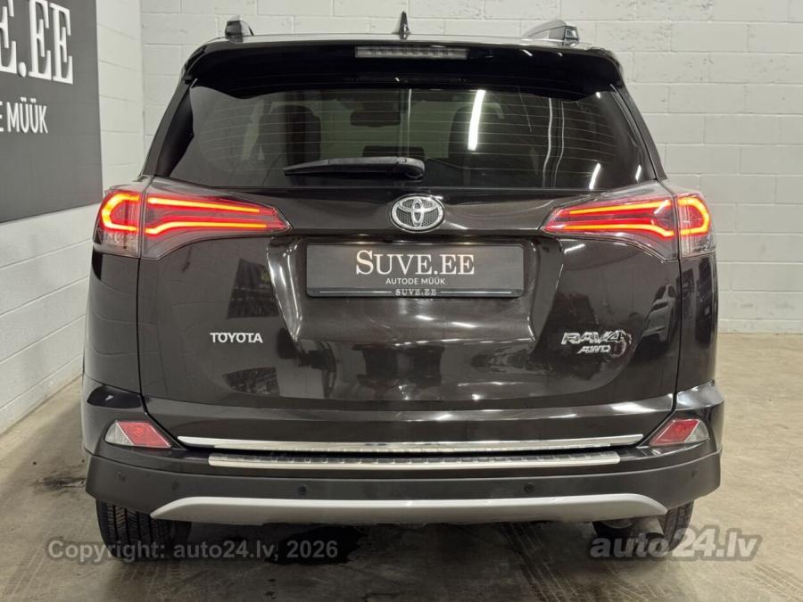 Toyota RAV4 2017 in Tallinn, with an engine capacity of 2.00 L and mileage of 21 thousand km for 22995 €, photo 8 on AUTOMOTO.COM.LV