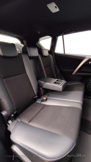 Toyota RAV4 2017 Tallina, ar dzinēja tilpumu 1.99 L un nobraukumu 84 tūkst. km par 19995 €, foto 8 vietnē AUTOMOTO.COM.LV