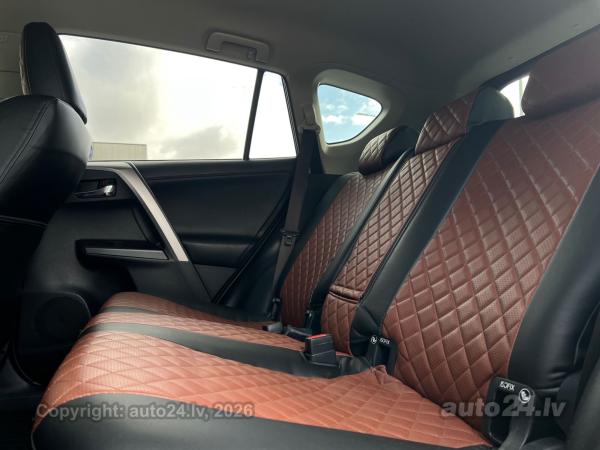 Toyota RAV4 2017 Tallina vietnē Toyota RAV4 2017 Tallina, ar dzinēja tilpumu 2.00 L un nobraukumu 105 tūkst. km par 17990 €, foto 9 vietnē AUTOMOTO.COM.LV