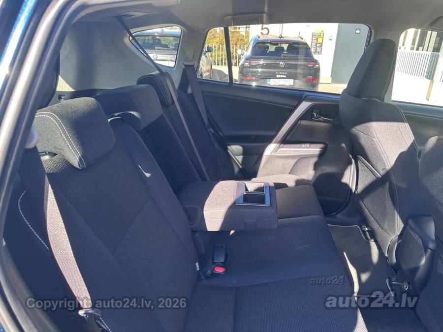 Toyota RAV4 2017 Tallina, ar dzinēja tilpumu 2.50 L un nobraukumu 123 tūkst. km par 16990 €, foto 14 vietnē AUTOMOTO.COM.LV