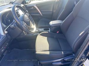 Toyota RAV4 2017 Tallina, ar dzinēja tilpumu 2.50 L un nobraukumu 123 tūkst. km par 16990 €, foto 18 vietnē AUTOMOTO.COM.LV