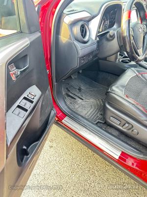 Toyota RAV4 2018 Tallina, ar dzinēja tilpumu 2.50 L un nobraukumu 172 tūkst. km par 18000 €, foto 7 vietnē AUTOMOTO.COM.LV