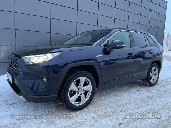 Toyota RAV4 2019 in Kuressaare, with an engine capacity of 2.50 L and mileage of 129 thousand km for 25990 €, photo 1 on AUTOMOTO.COM.LV