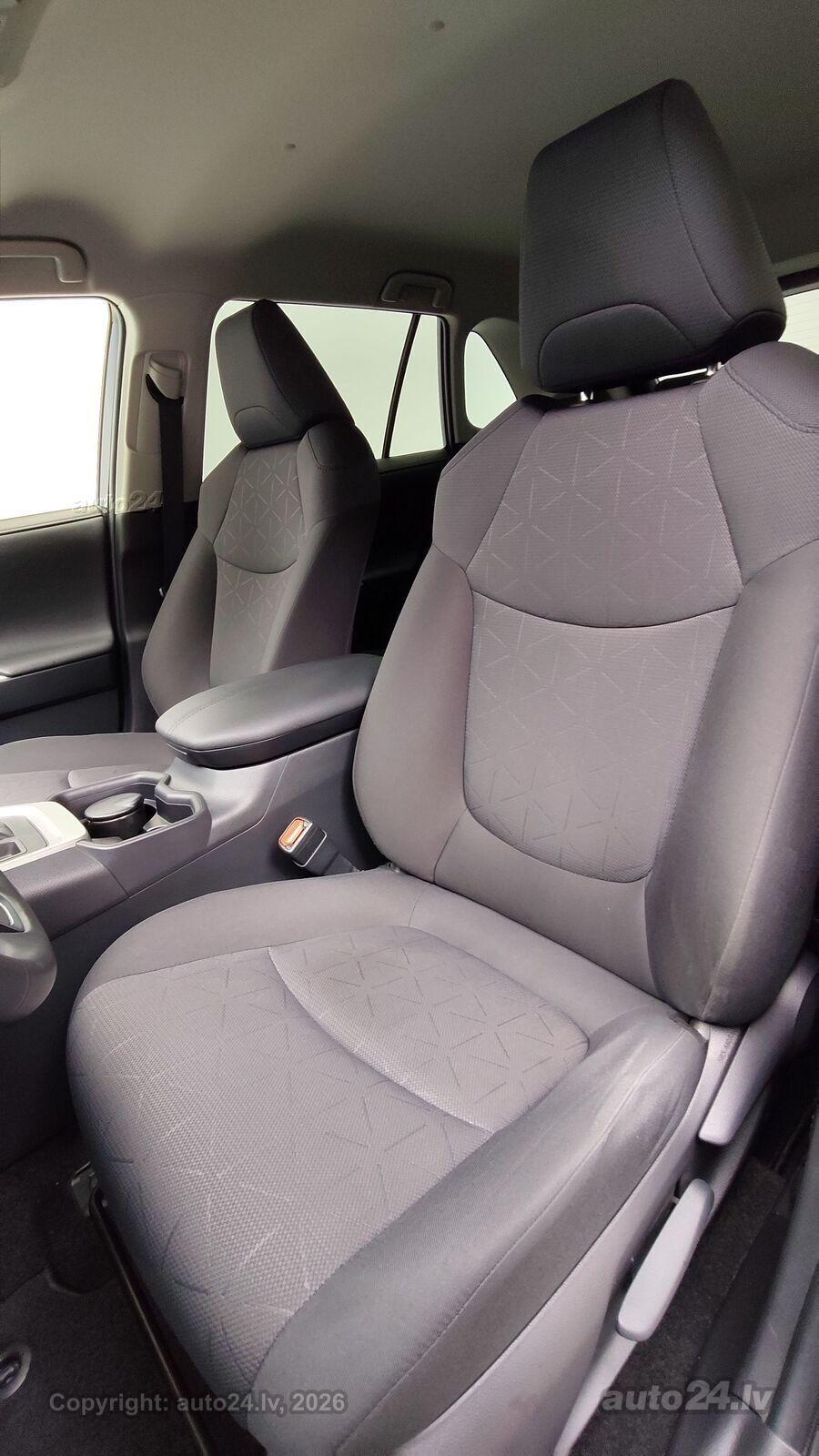 Toyota RAV4 2019 Tallina, ar dzinēja tilpumu 1.99 L un nobraukumu 84 tūkst. km par 23995 €, foto 12 vietnē AUTOMOTO.COM.LV