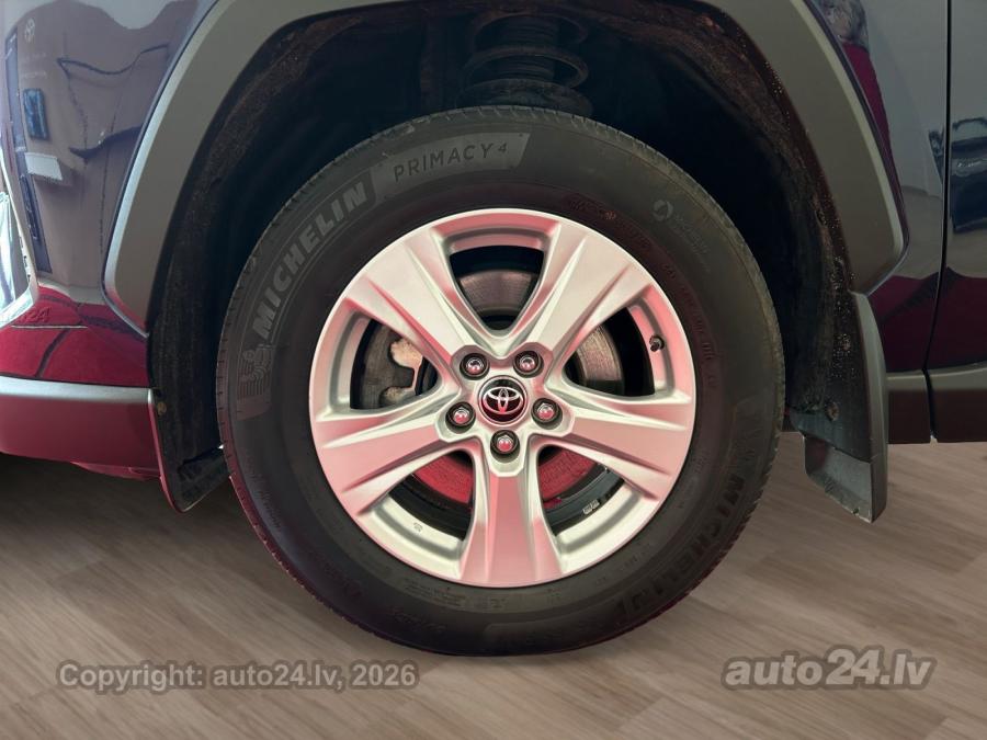 Toyota RAV4 2020 Pērnava, ar dzinēja tilpumu 2.50 L un nobraukumu 108 tūkst. km par 24490 €, foto 16 vietnē AUTOMOTO.COM.LV