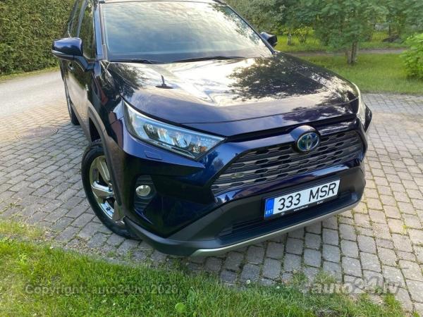 Toyota RAV4 2020 Tallina, ar dzinēja tilpumu 2.50 L un nobraukumu 116 tūkst. km par 26650 €, foto 1 vietnē AUTOMOTO.COM.LV