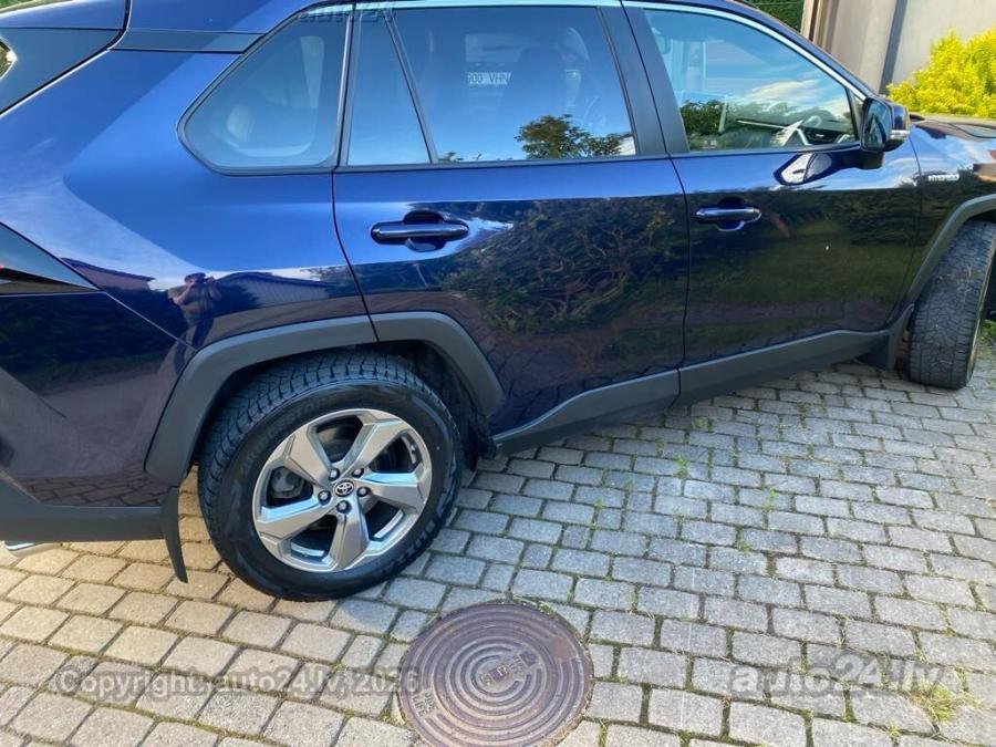 Toyota RAV4 2020 Tallina, ar dzinēja tilpumu 2.50 L un nobraukumu 116 tūkst. km par 26650 €, foto 4 vietnē AUTOMOTO.COM.LV