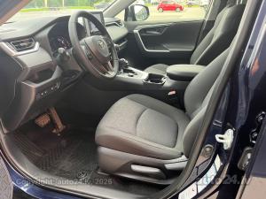 Toyota RAV4 2020 in Kuressaare, with an engine capacity of 2.00 L and mileage of 168 thousand km for 21290 €, photo 10 on AUTOMOTO.COM.LV