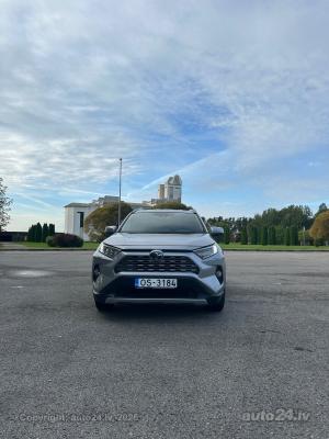Тойота РАВ 4 2020 в Айзкраукле, объемом двигателя 2.00 л и пробегом 108 тыс. км за 23300 €, фото  на AUTOMOTO.COM.LV