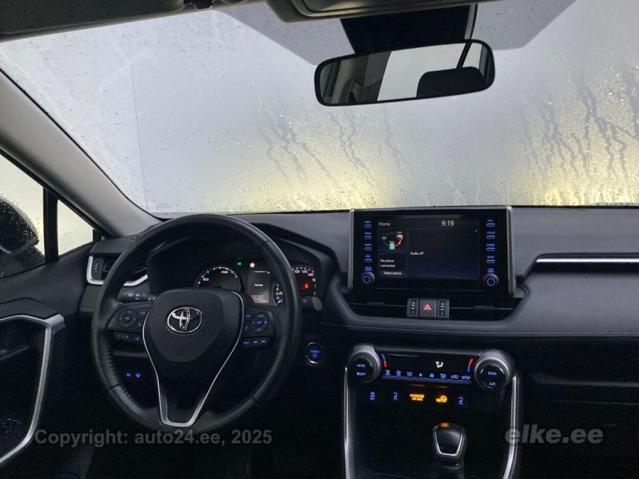 Toyota RAV4 2021 in Tallinn, with an engine capacity of 2.49 L and mileage of 55 thousand km for 27995 €, photo 8 on AUTOMOTO.COM.LV