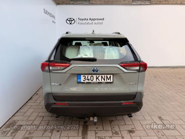 Toyota RAV4 2021 Tallina, ar dzinēja tilpumu 2.49 L un nobraukumu 54 tūkst. km par 27995 €, foto 4 vietnē AUTOMOTO.COM.LV
