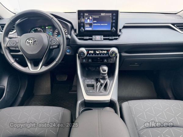 Toyota RAV4 2021 Tallina, ar dzinēja tilpumu 2.49 L un nobraukumu 54 tūkst. km par 27995 €, foto 8 vietnē AUTOMOTO.COM.LV