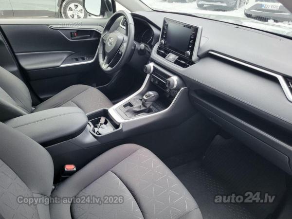 Toyota RAV4 2021 Tallina, ar dzinēja tilpumu 2.49 L un nobraukumu 51 tūkst. km par 27995 €, foto 6 vietnē AUTOMOTO.COM.LV