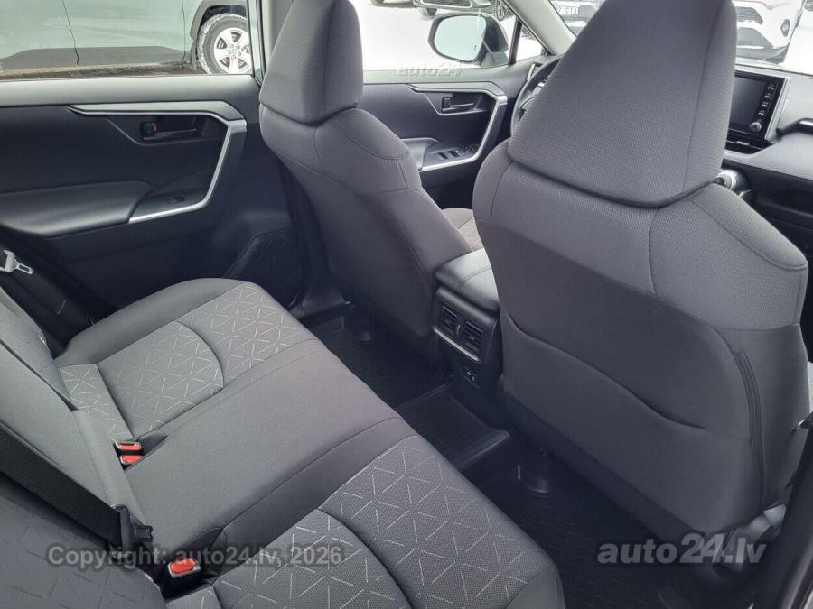 Toyota RAV4 2021 Tallina, ar dzinēja tilpumu 2.49 L un nobraukumu 51 tūkst. km par 27995 €, foto 7 vietnē AUTOMOTO.COM.LV