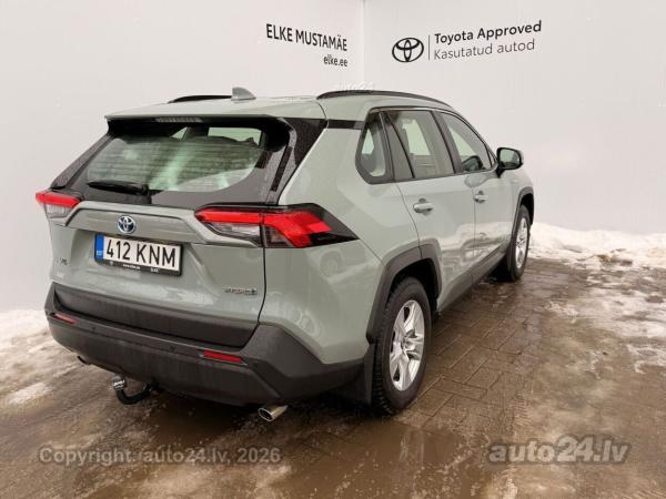 Toyota RAV4 2021 in Tallinn, with an engine capacity of 2.49 L and mileage of 55 thousand km for 27995 €, photo 2 on AUTOMOTO.COM.LV