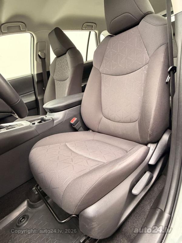 Toyota RAV4 2021 Tallina, ar dzinēja tilpumu 2.49 L un nobraukumu 55 tūkst. km par 27995 €, foto 11 vietnē AUTOMOTO.COM.LV