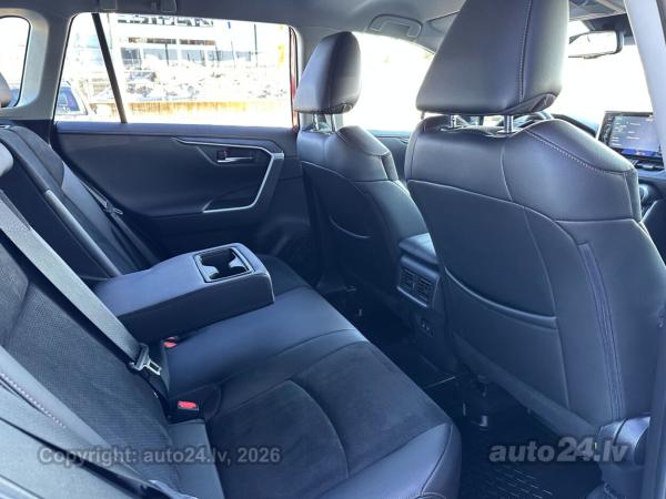 Toyota RAV4 2021 Tallina, ar dzinēja tilpumu 2.00 L un nobraukumu 46 tūkst. km par 25990 €, foto 11 vietnē AUTOMOTO.COM.LV